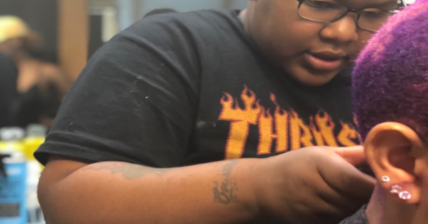 She cuts hair: Dorm barber handles heads and hearts - News Oasis